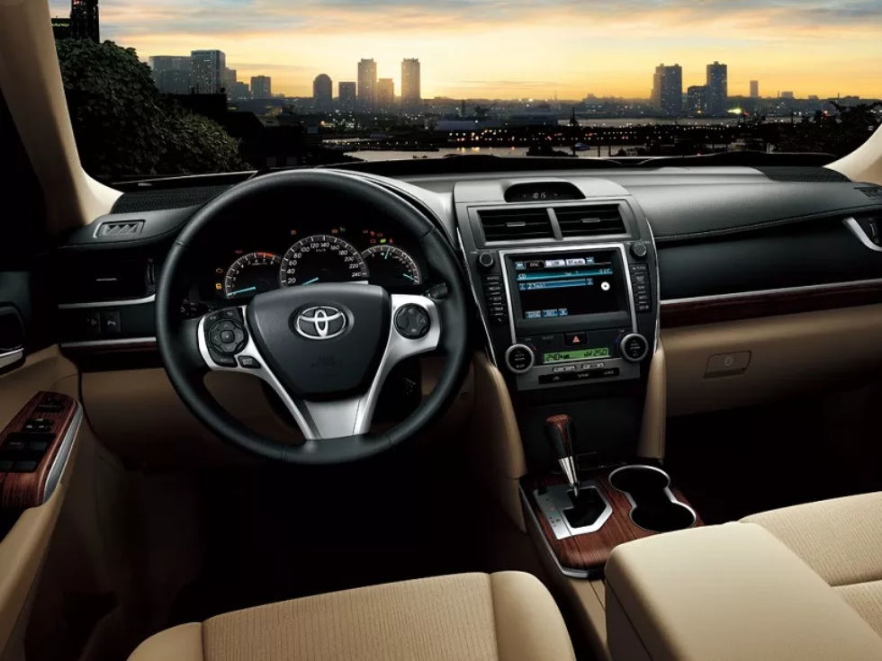 StriveME - كامري 2014 مواصفات واسعار السيارة في سوق المستعمل